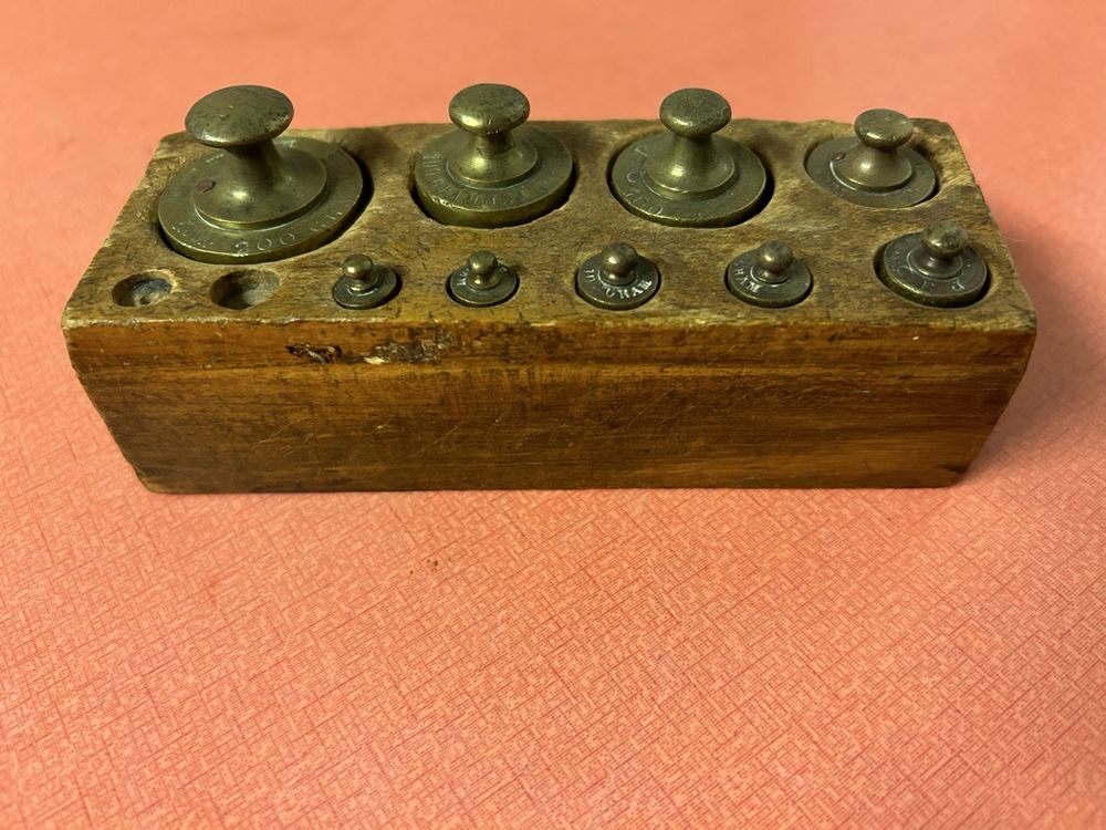 Antike Messing Gewichte, Satz mit Holzbox, Waage, Top! (Gebraucht) in ...