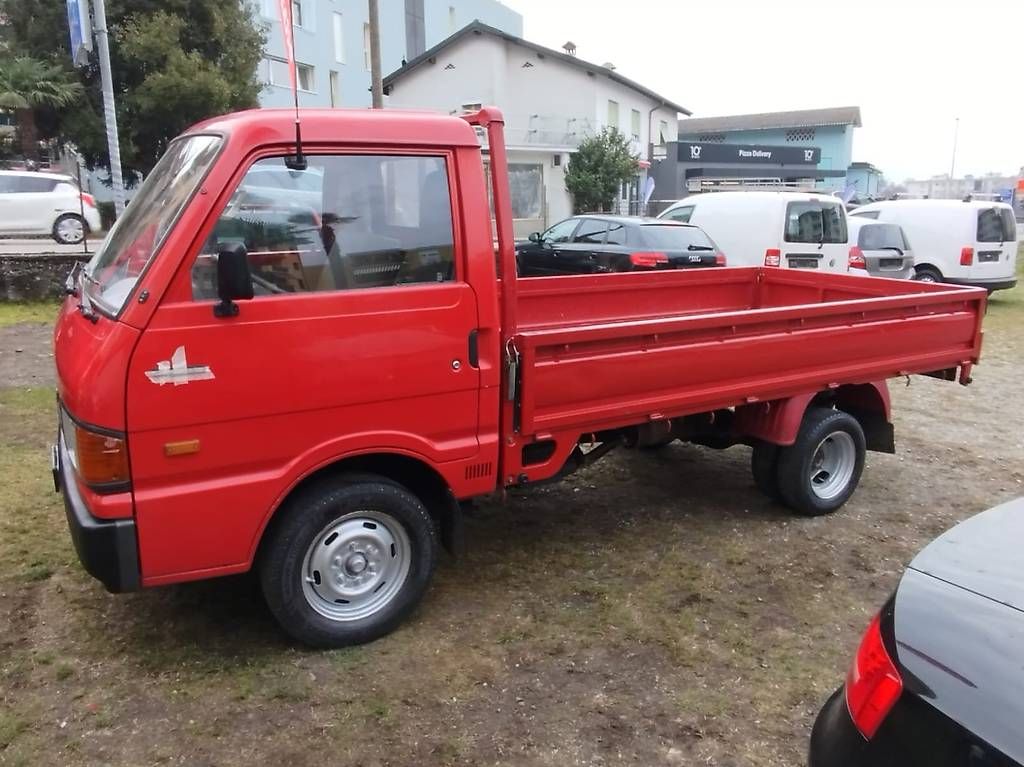 Mazda E 2000 i carico utile 1755 Kg targabile funziona bene (Gebraucht ...