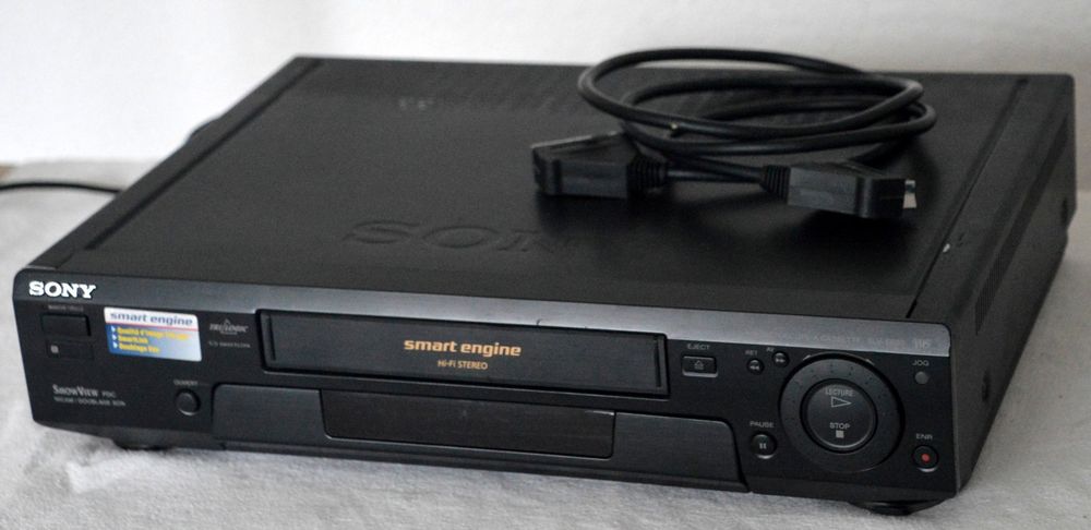 Videorecorder VHS Sony SLV-E830B magnétoscope (D'occasion) à Collonges pour CHF 68 – avec ...
