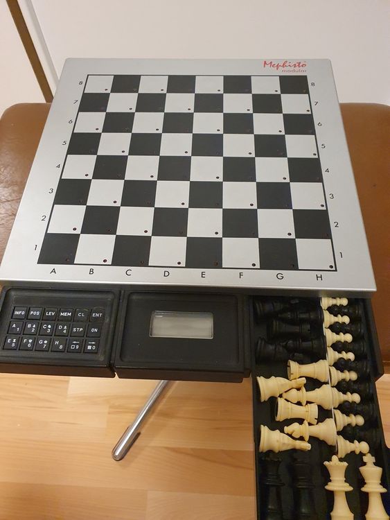 Schachcomputer Mephisto Modular | Kaufen auf Ricardo