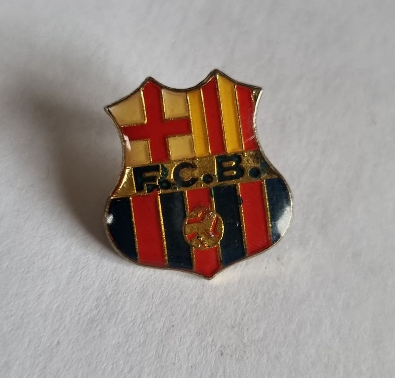 Pin FC Barcelona Fussball (Gebraucht) in Grenchen für CHF 5 – mit ...