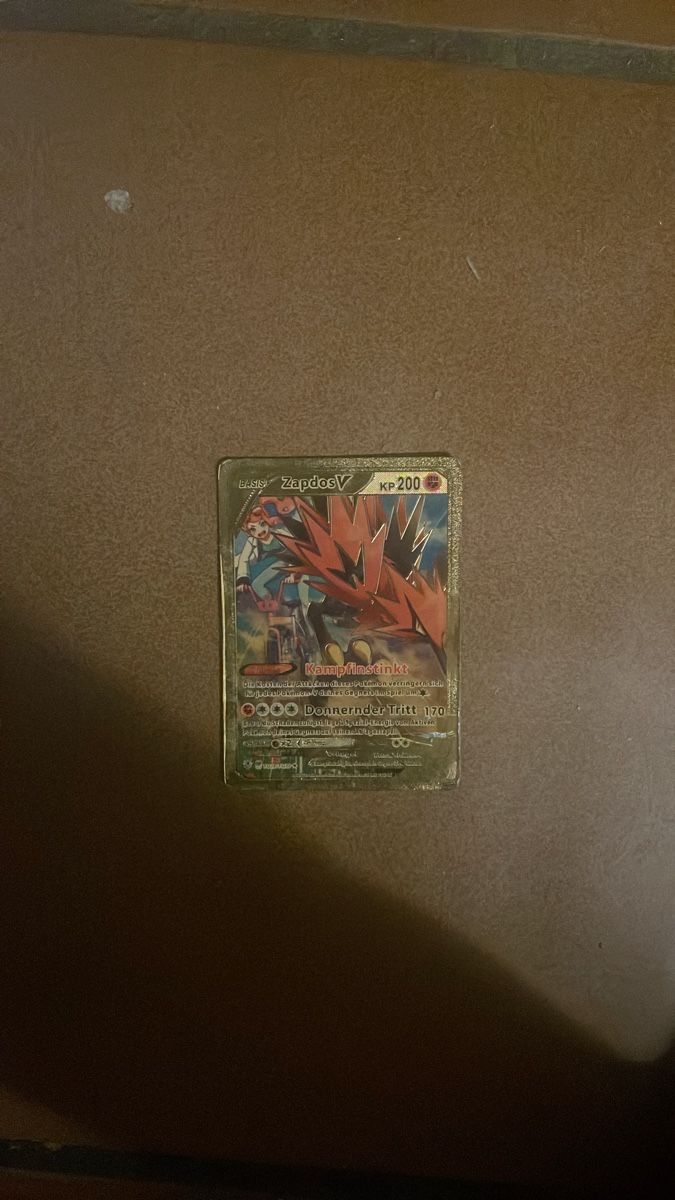 Pokemon Karte Zapdos V - Selten! Zustand siehe Fotos. (Gebraucht) in ...