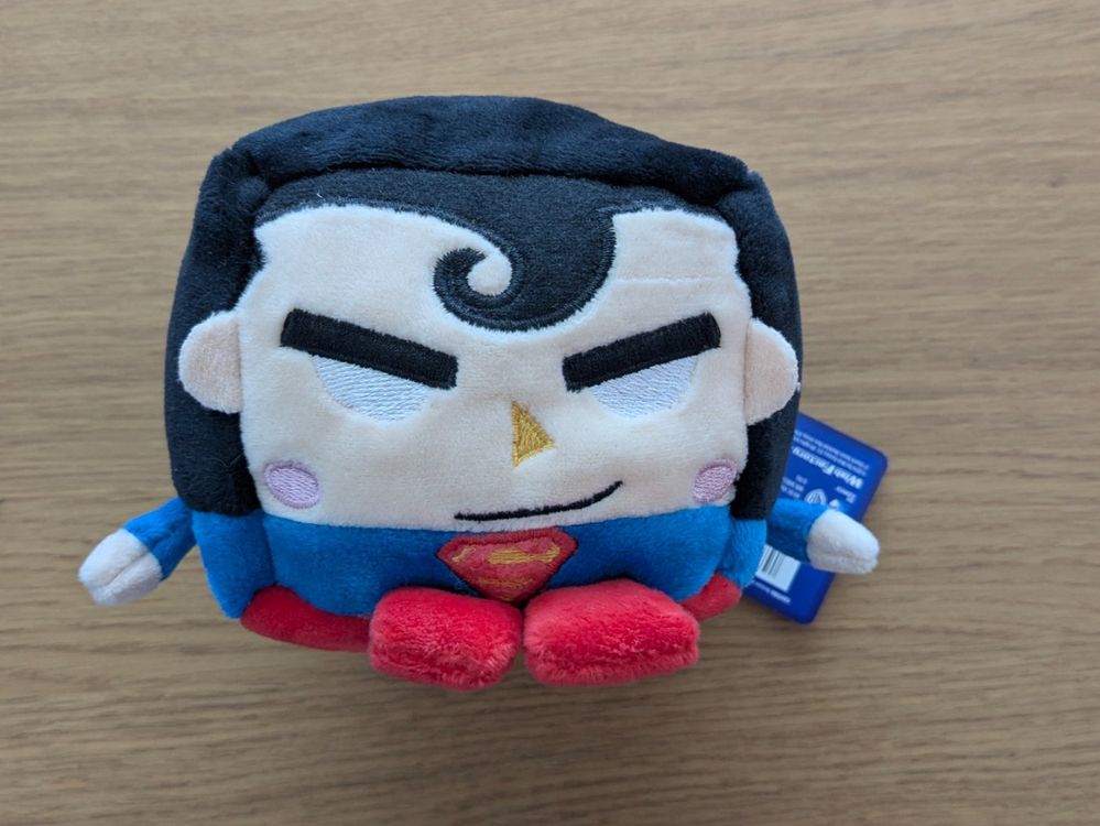 Peluche - Kawaii Cubes - Superman (Gebraucht) in Niederglatt ZH für CHF 1 – mit Lieferung auf ...