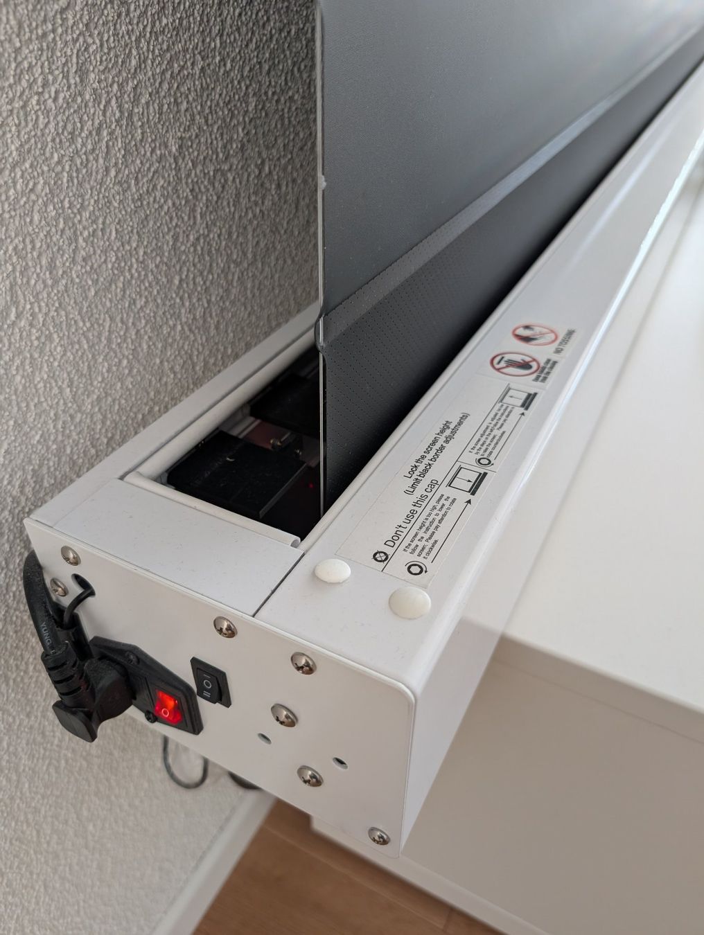 Vividstorm S Pro 100" elektr. ALR Leinwand für UST-Beamer (Gebraucht ...