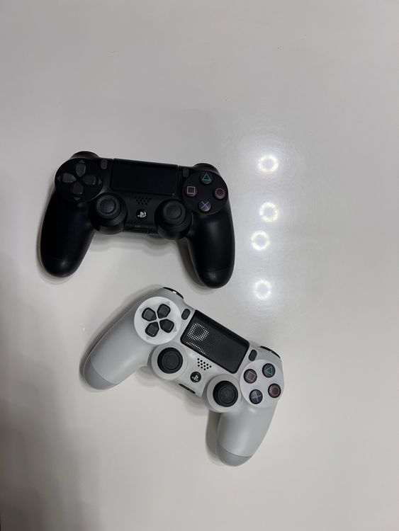 Playstation 4 Controller (Gebraucht) in Chur für CHF 50 – mit Lieferung auf Ricardo kaufen