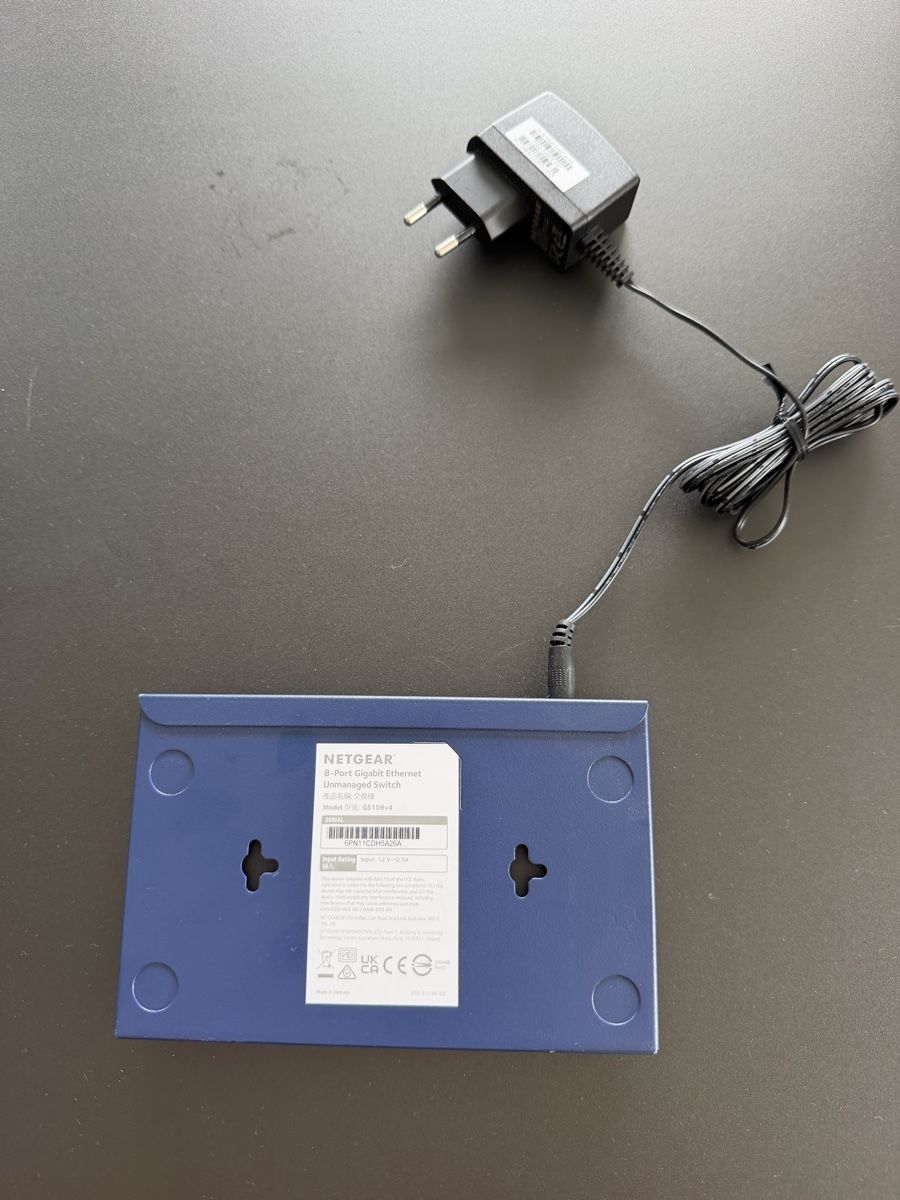 Netgear GS108v4 ProSAFE Gigabit unmanaged Switch (Gebraucht) in Uster ...