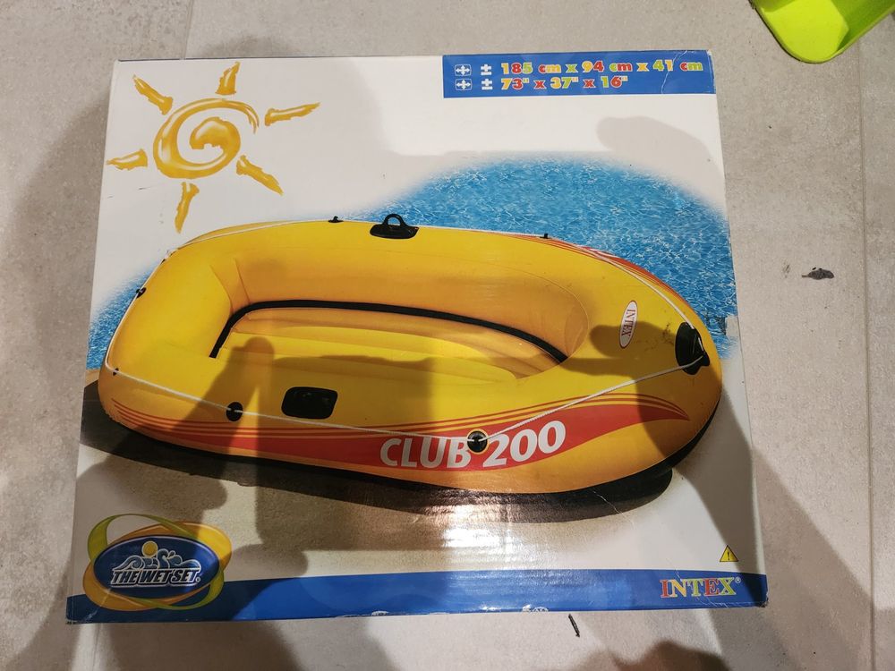 Bateau gonflable INTEX Club 200 + 1 paire de rames | Kaufen auf Ricardo