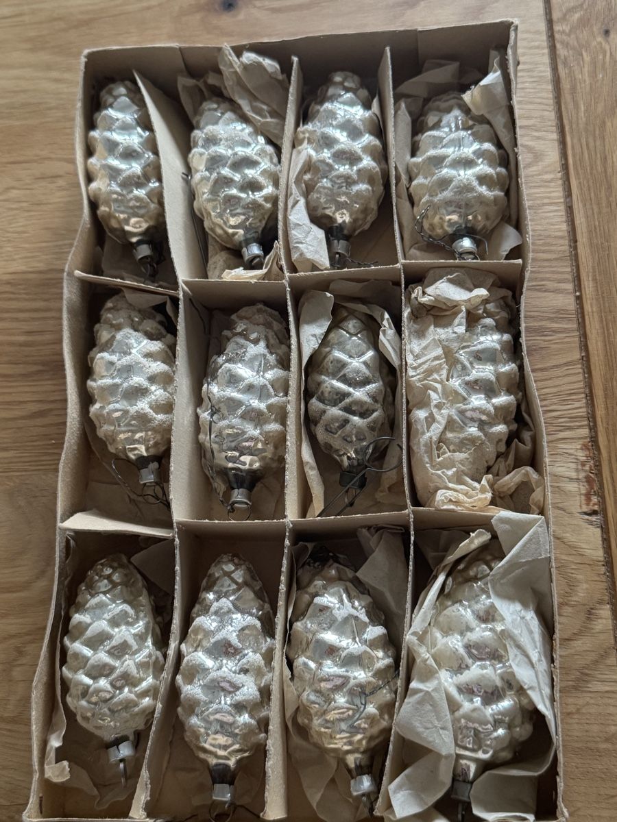 Christbaumschmuck Zapfen, Vintage, 12 Stk, Top Zustand! (Gebraucht) in ...