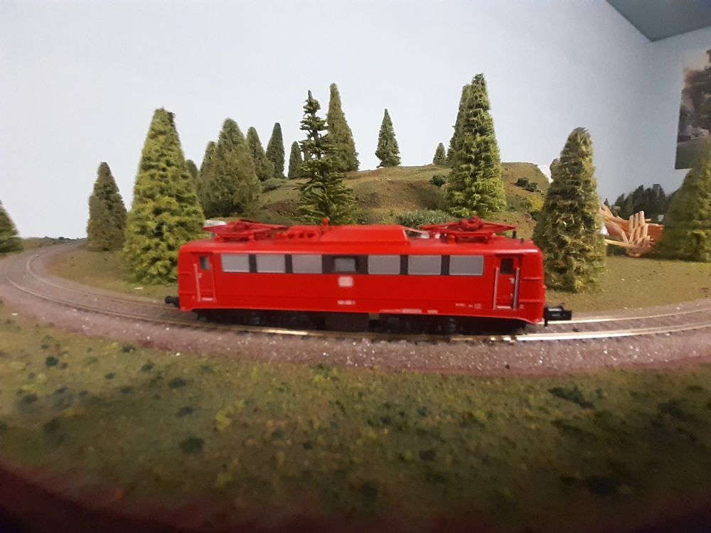 Minitrix BR140 der DB, rot (Gebraucht) in Bassersdorf für CHF 80 – mit ...