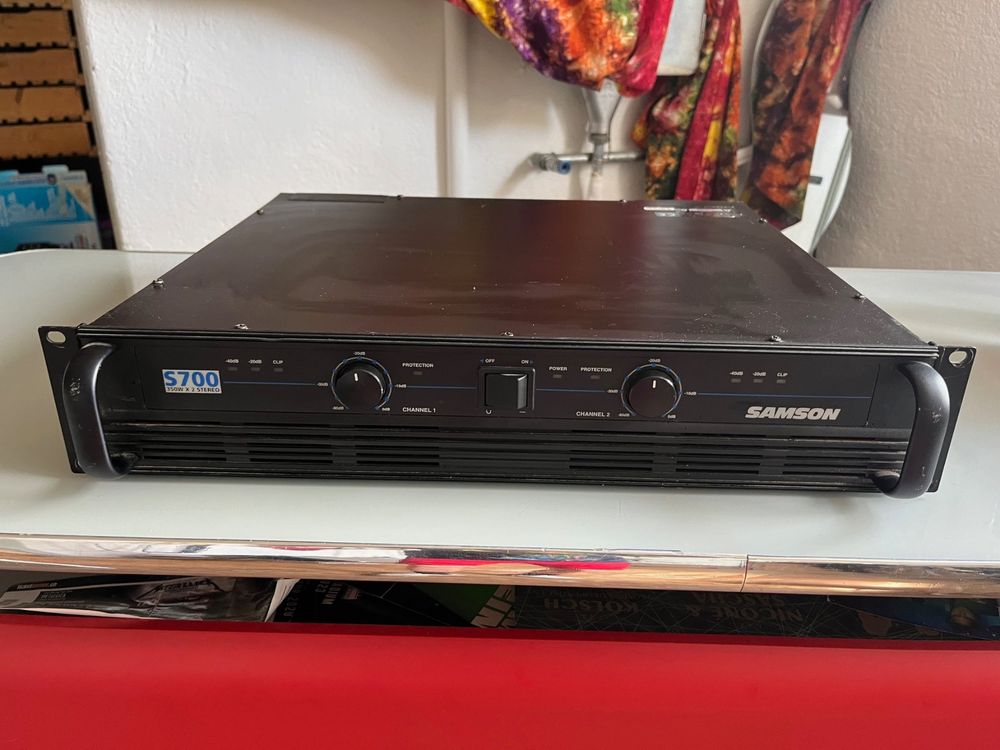Samson S700 Verstärker 350Watt x 2 Stereo | Kaufen auf Ricardo