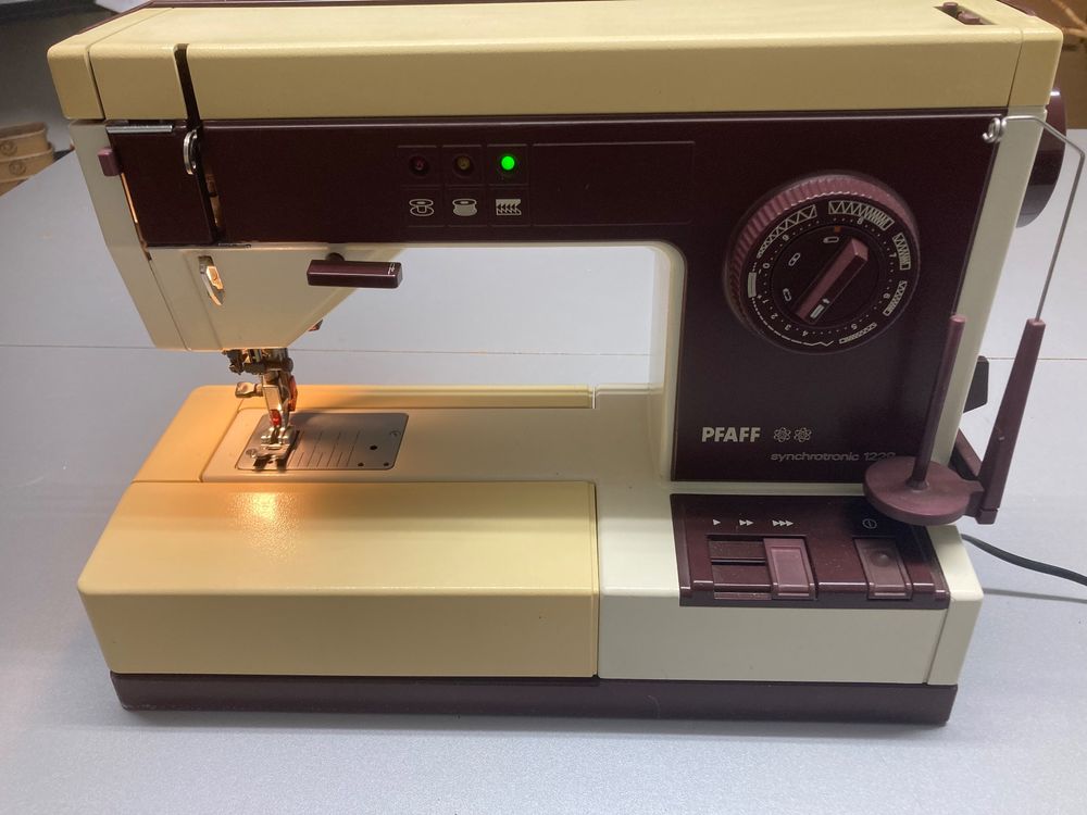 Nähmaschine Pfaff synchrotronic 1229 (Gebraucht) in Widen für CHF 60 ...