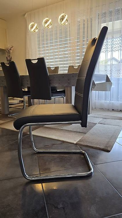 Graue Freischwinger Stuhl / Stuehle 6 Stueck (Gebraucht) in Grenchen für CHF 240 – nur Abholung ...