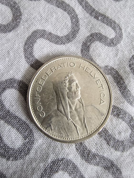5Fr. Silbermünze Jahrgang 1965 (Gebraucht) in Buchs AG für CHF 8 – mit Lieferung auf Ricardo kaufen