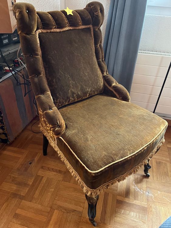 Antiker Coiffeurstuhl mit Rädern an Vorderbeinen (Gebraucht) in Bern für CHF 60 – nur Abholung ...