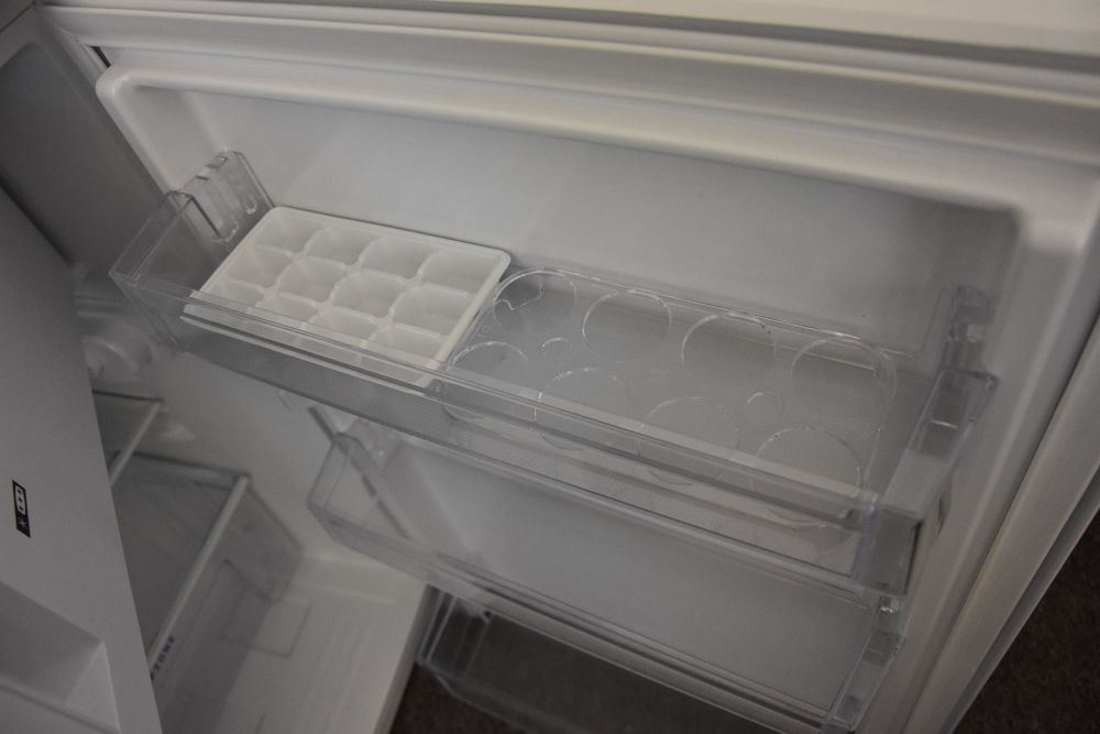 Kühlschrank mit Eisfach & Garantie (Neu (gemäss Beschreibung)) in ...