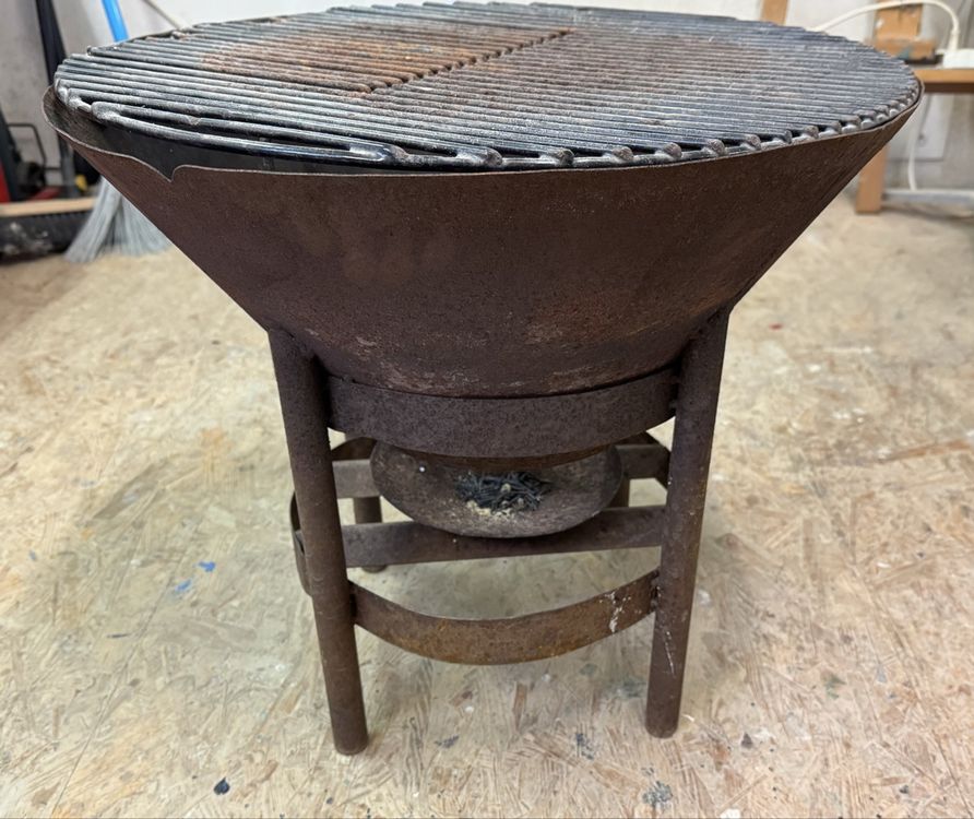 Feuerschale mit Grill Rost / Rost Optik nur Abholung (Gebraucht) in Luzern für CHF 50 – nur ...