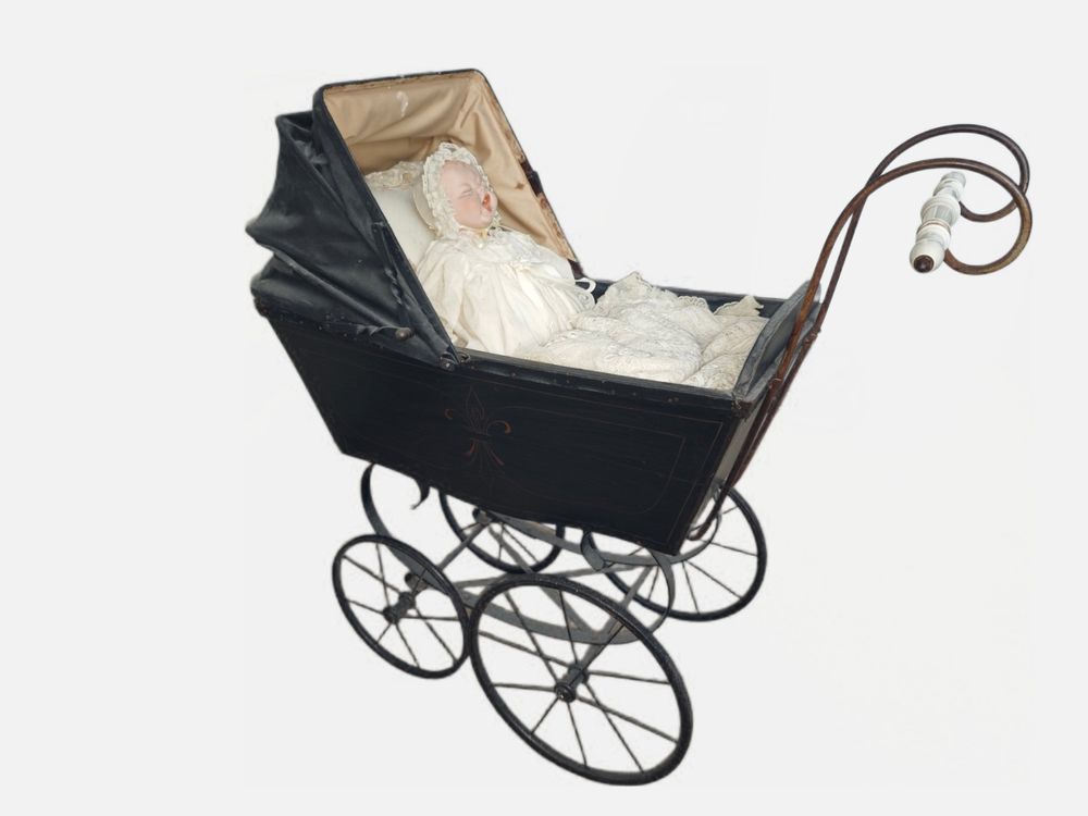 Antiker Puppenwagen Nostalgie Retro Vintage (Gebraucht) in Luzern für CHF 80 – nur Abholung auf ...