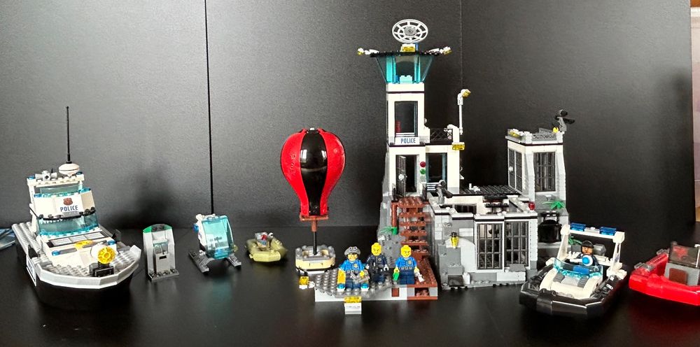 LEGO City 60130 60129 Polizeiquartier auf der Gefängnisinsel | Kaufen ...