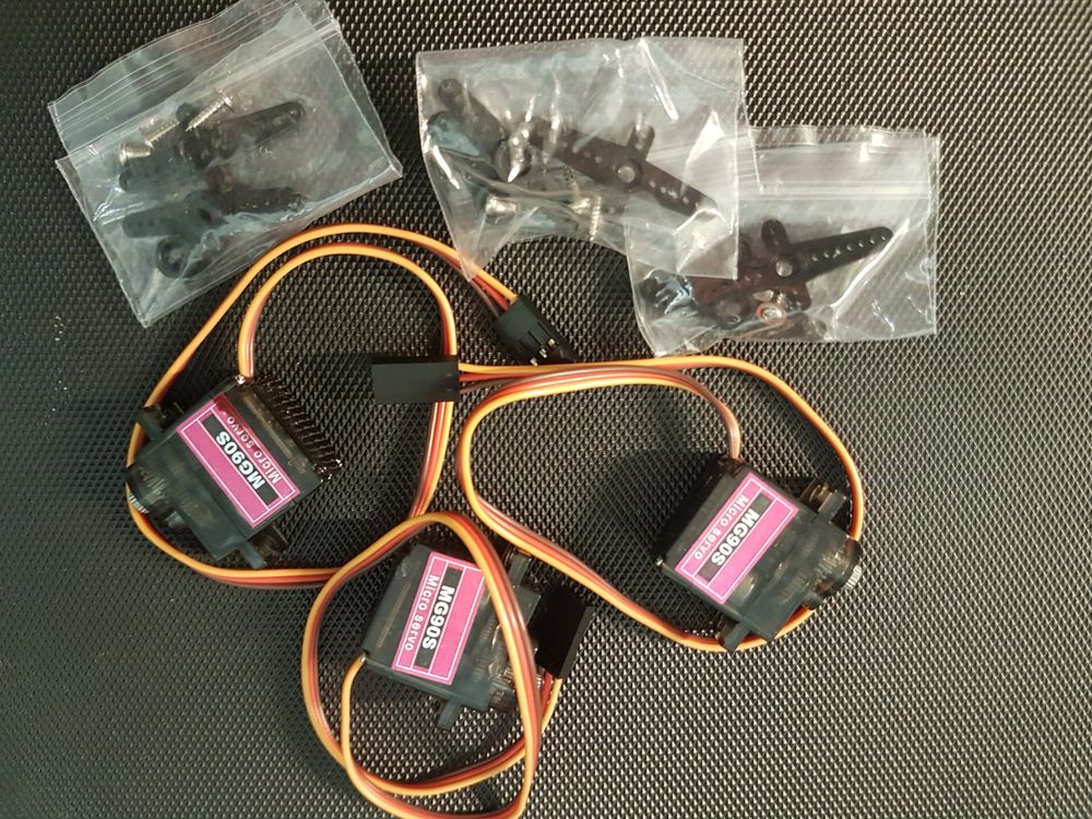 3 St. Micro Servo, Neu (Neu und originalverpackt) in Spiez für CHF 12 ...