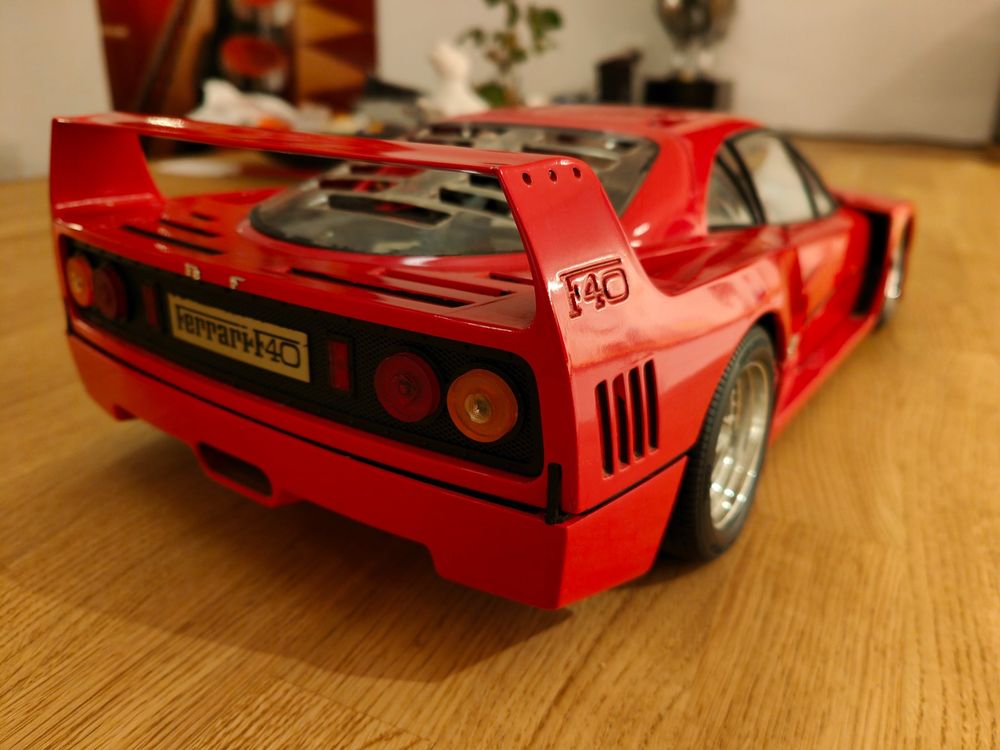 Pocher Ferrari F40 Modell 1:8 (Gebraucht) in Ins für CHF 291 – nur ...