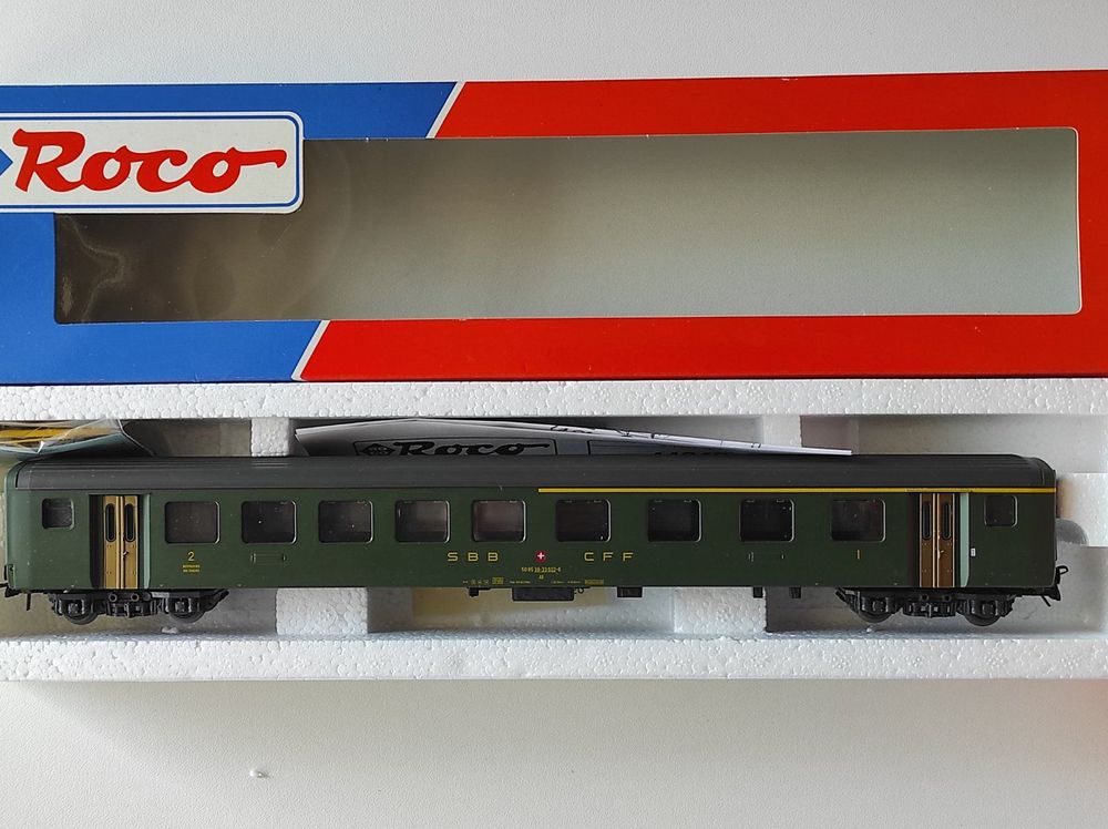 Personenwagen EW II 1.&2. Kl. altes Logo der SBB von Roco H0 (Neuf avec ...