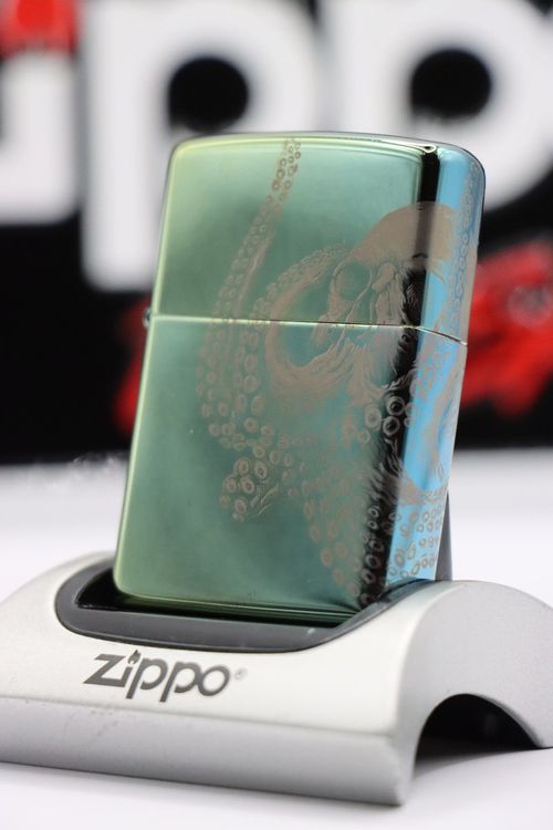Zippo® Octopus Skull (Neu und originalverpackt) in Ennenda für CHF 69.9 ...