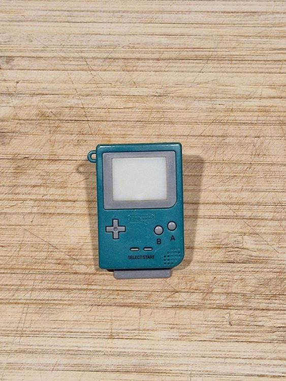 Mini Gameboy Visualiseur de Pokémon (Gebraucht) in Rueyres-St-Laurent ...