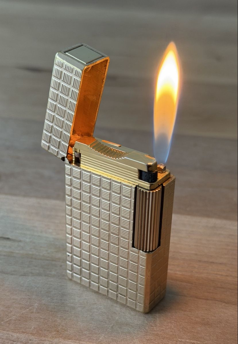 restauriertes original Vintage S.T. Dupont Ligne 1 Feuerzeug (Gebraucht ...