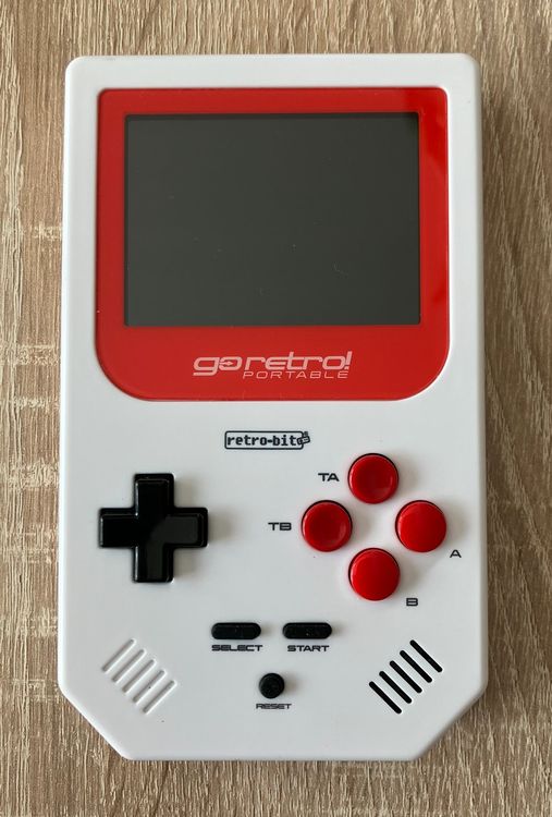 Retro Gaming Console Go Retro! Portable | Kaufen auf Ricardo