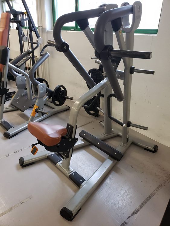 Low Row Precor Plateloaded (Gebraucht) in Basel für CHF 325 – nur ...