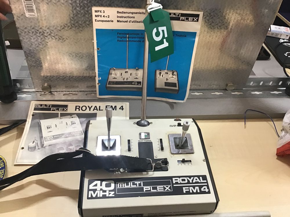 Multiplex Royal FM4 Fernsteuerung 40 MHz Antik (Gebraucht) in Walterswil SO für CHF 49 – mit ...