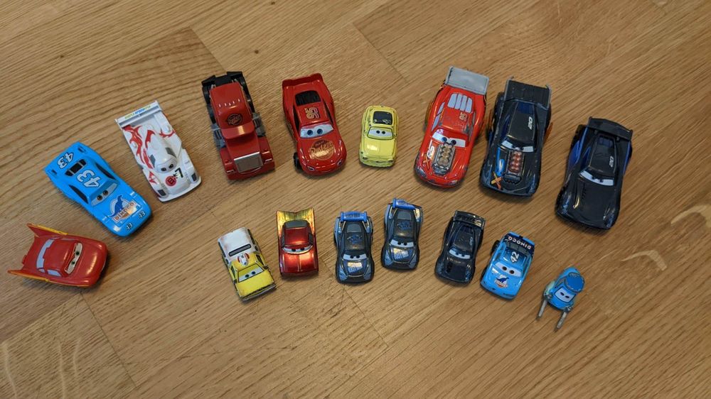 Cars 17 Spielzeugautos wie aufgebildet | Kaufen auf Ricardo