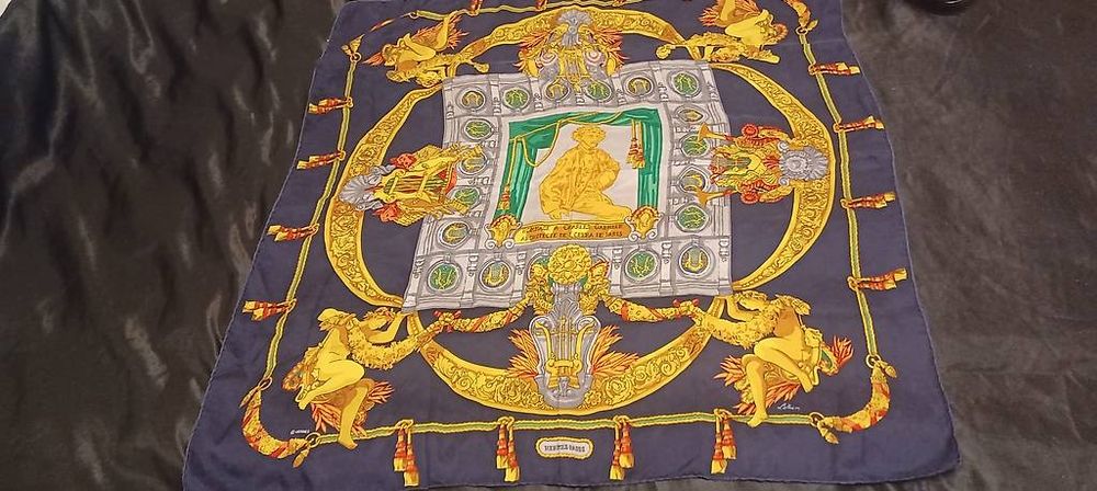 Foulard Hermès Paris vintage in seta 90x90 (Usato) a Solduno per CHF ...