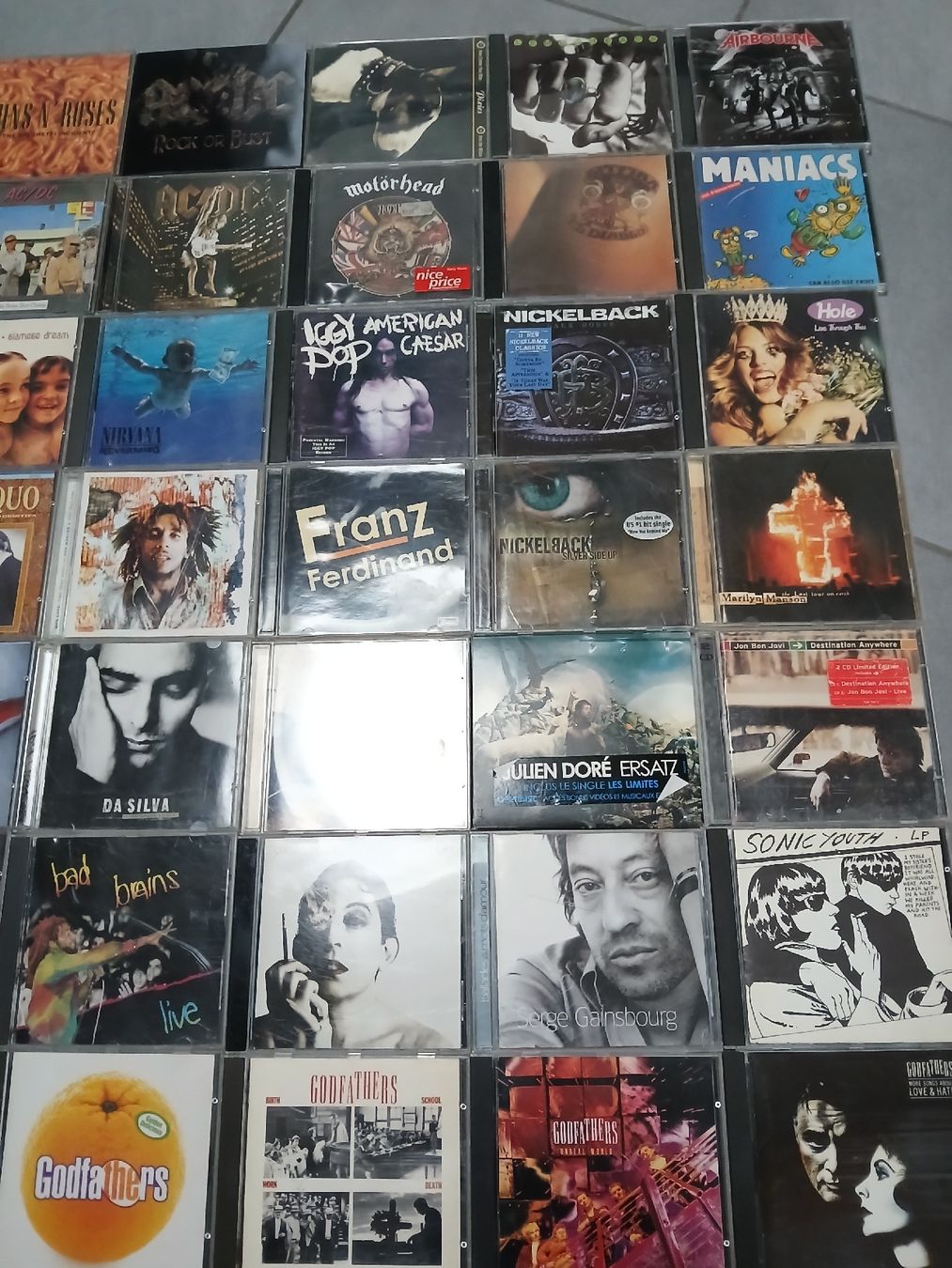 lot de cd (heavy metal, rock et autre) (D'occasion) à St-Cergue pour ...