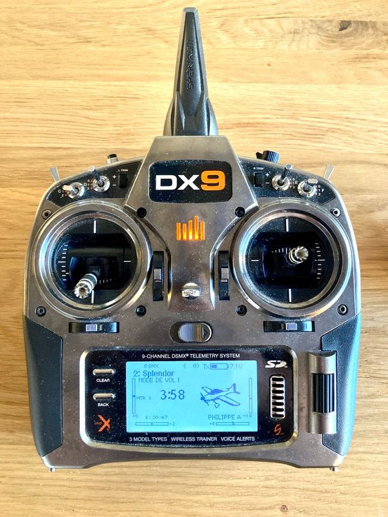Spektrum DX9 DSMX avec valise (Gebraucht) in Lausanne für CHF 145 – mit ...