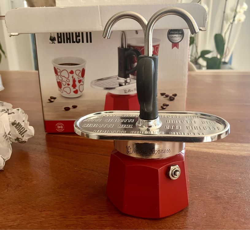 Bialetti Set Mini Express mit Herz-Tassen | Kaufen auf Ricardo