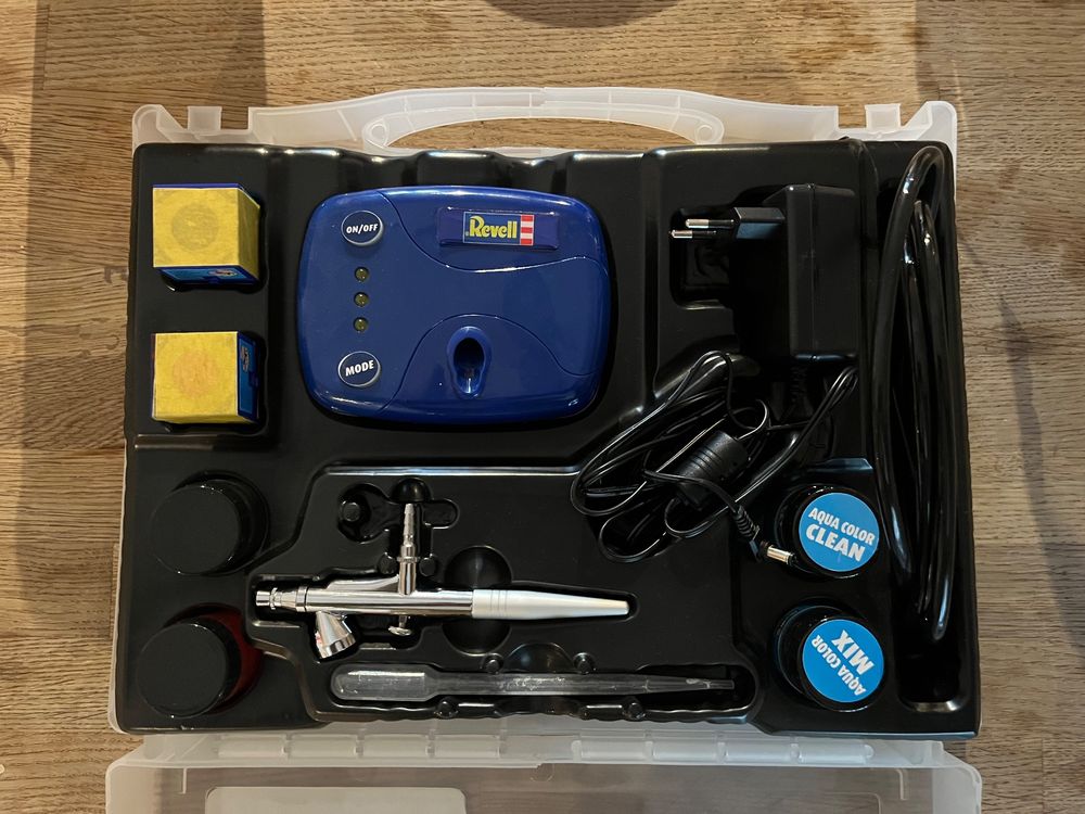 Revell Airbrush Basic Set compressor (D'occasion) à Montavon pour CHF ...