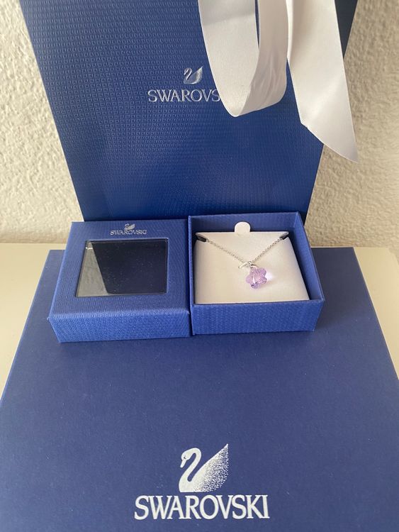 Swarovski Kette mit Blume Neu & original mit Box (Neu und originalverpackt) in Kirchleerau für ...
