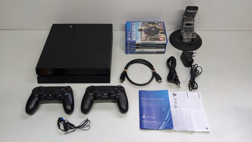 Sony PlayStation 4, 2 Controller, 5 Games (Gebraucht) in Menziken für CHF 195 – mit Lieferung ...