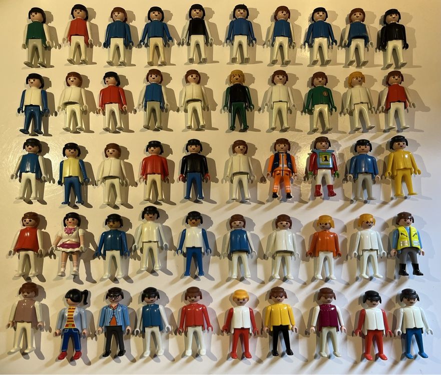 Playmobil 50 Figuren (Gebraucht) in Nesselnbach für CHF 26 – mit Lieferung auf Ricardo kaufen