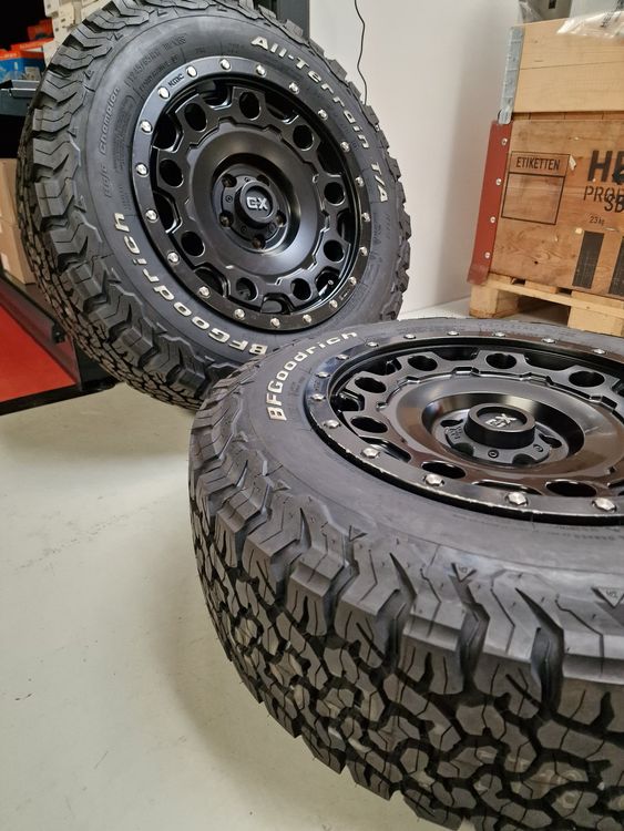 2x Occ. KMC Ersatzräder mit AT Bereifung VW T5/ T6 (Gebraucht) in ...