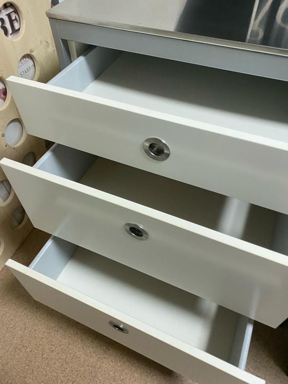 Udden Küchen-Möbel mit Schubladen & Edelstahl Arbeitsplatte | Kaufen ...