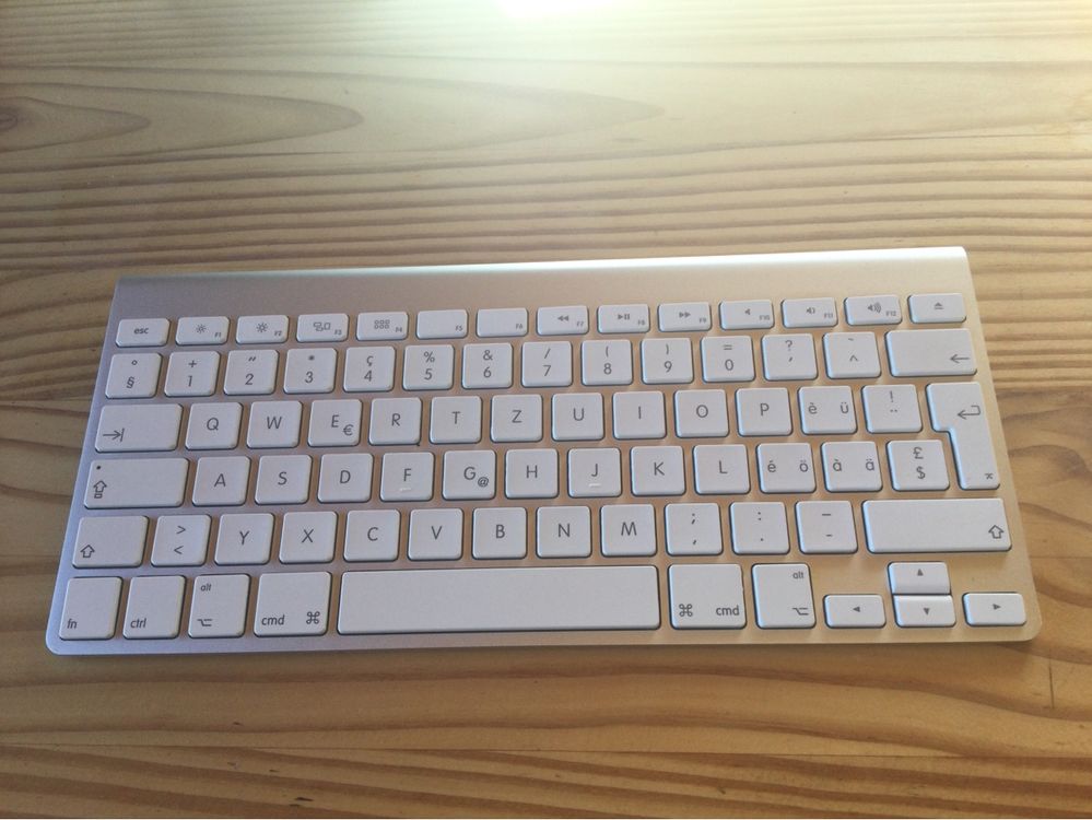 Apple Magic Keyboard - Swiss Layout | Kaufen auf Ricardo