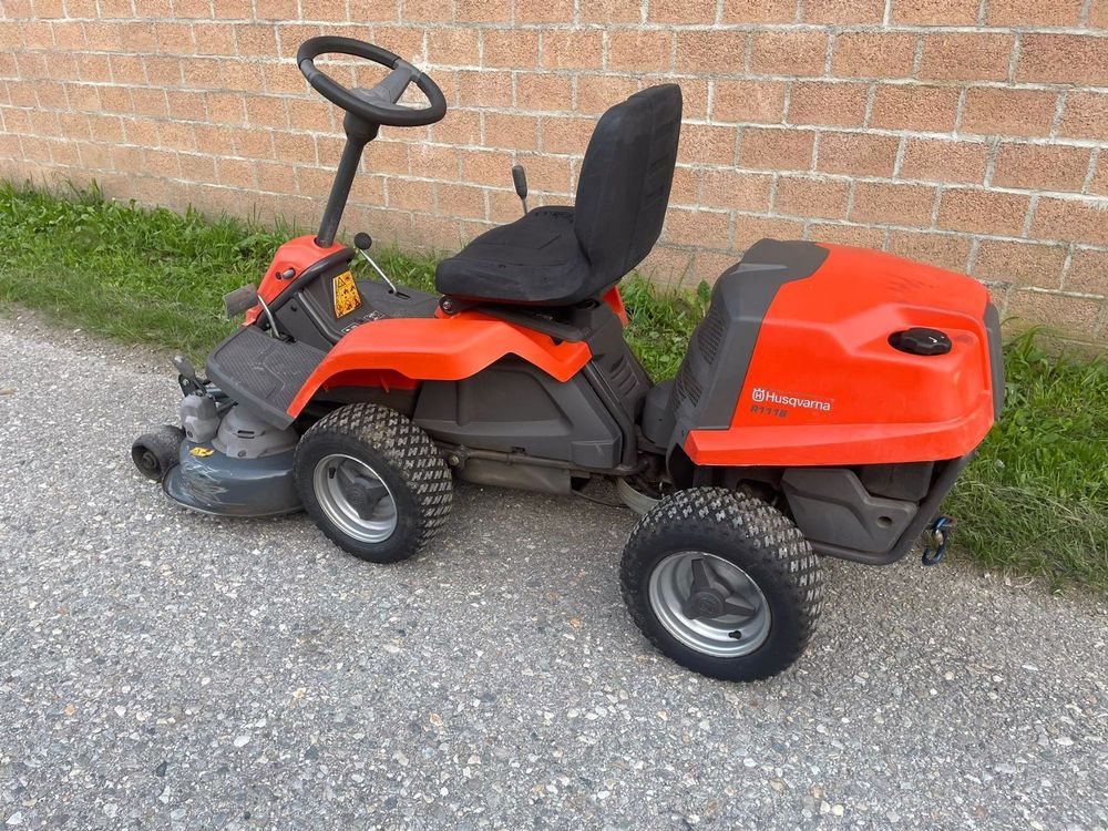 Rasentraktor Husqvarna R111B | Kaufen auf Ricardo