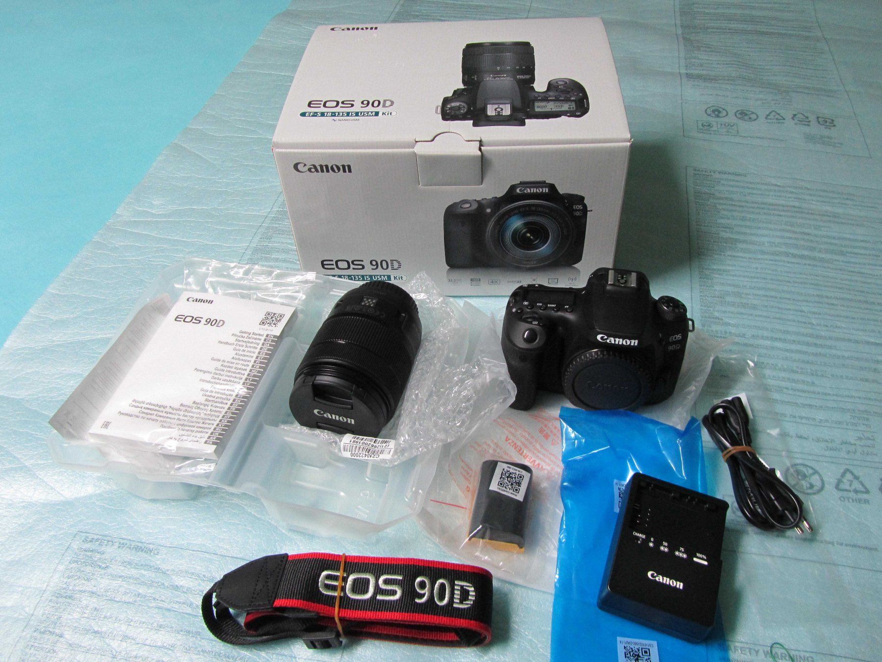 Canon EOS 90D 18-135mm IS USM Kit (Neu und originalverpackt) in ...