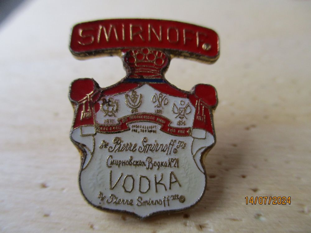 Smirnoff Vodka Pin | Kaufen auf Ricardo