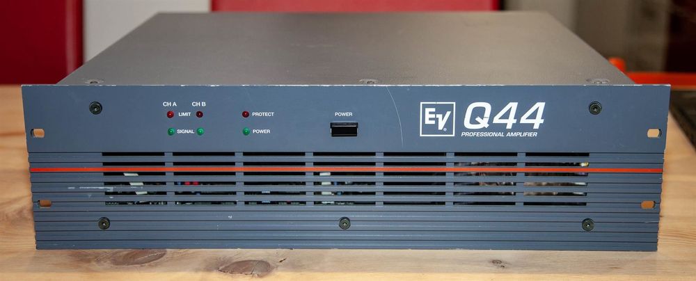 Electro Voice Q44 Endstufe (Gebraucht) in Savognin für CHF 250 – mit ...