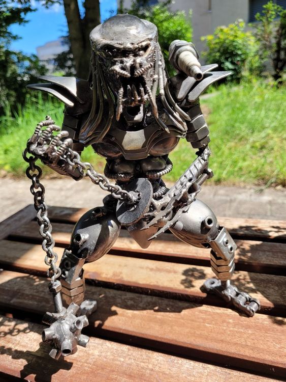 Predator Skulptur aus Altmetall, 28cm/2,2kg ab 50.- (Gebraucht) in ...