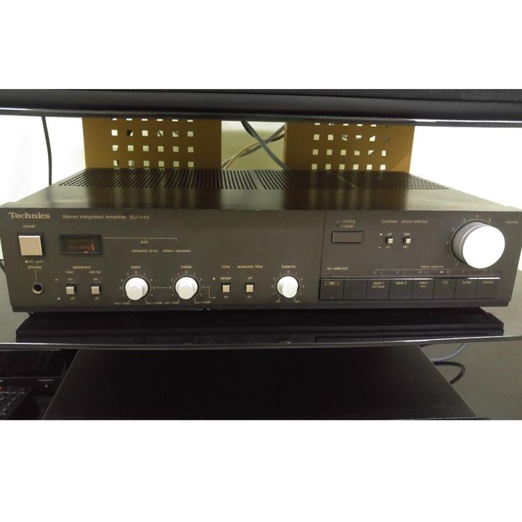 Technics SU V4X High End Hifi Verstärker (Gebraucht) in Trimbach für ...