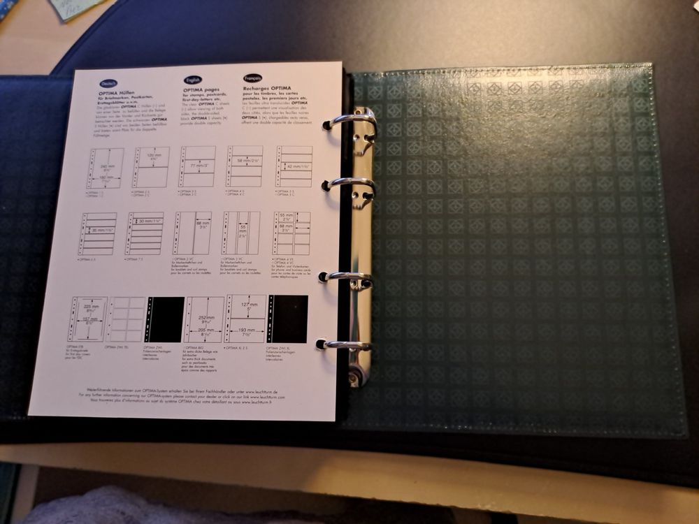 Leuchtturm Ordner mit 39 Hüllen für Blocks, Karten usw. (Gebraucht) in ...